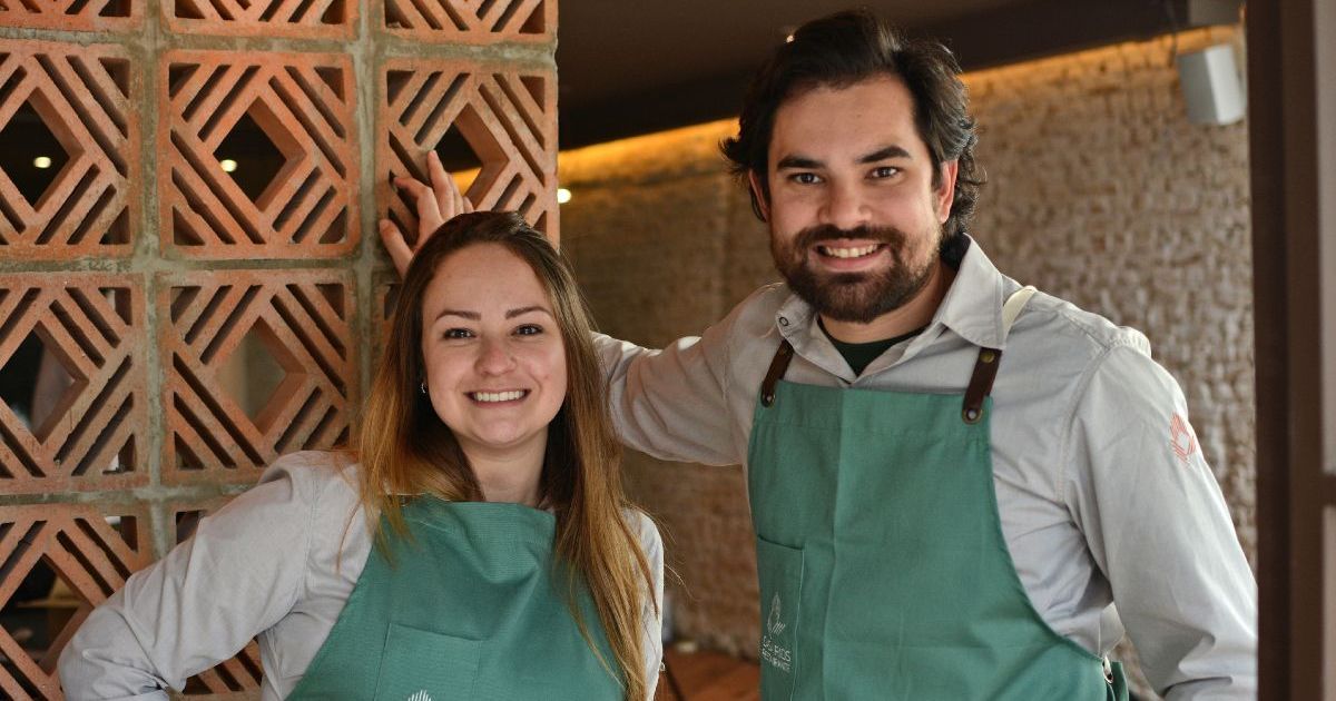 Onde os chefs comem? Com Rodrigo Aguiar, do Casa Rios, em SP | CNN ...