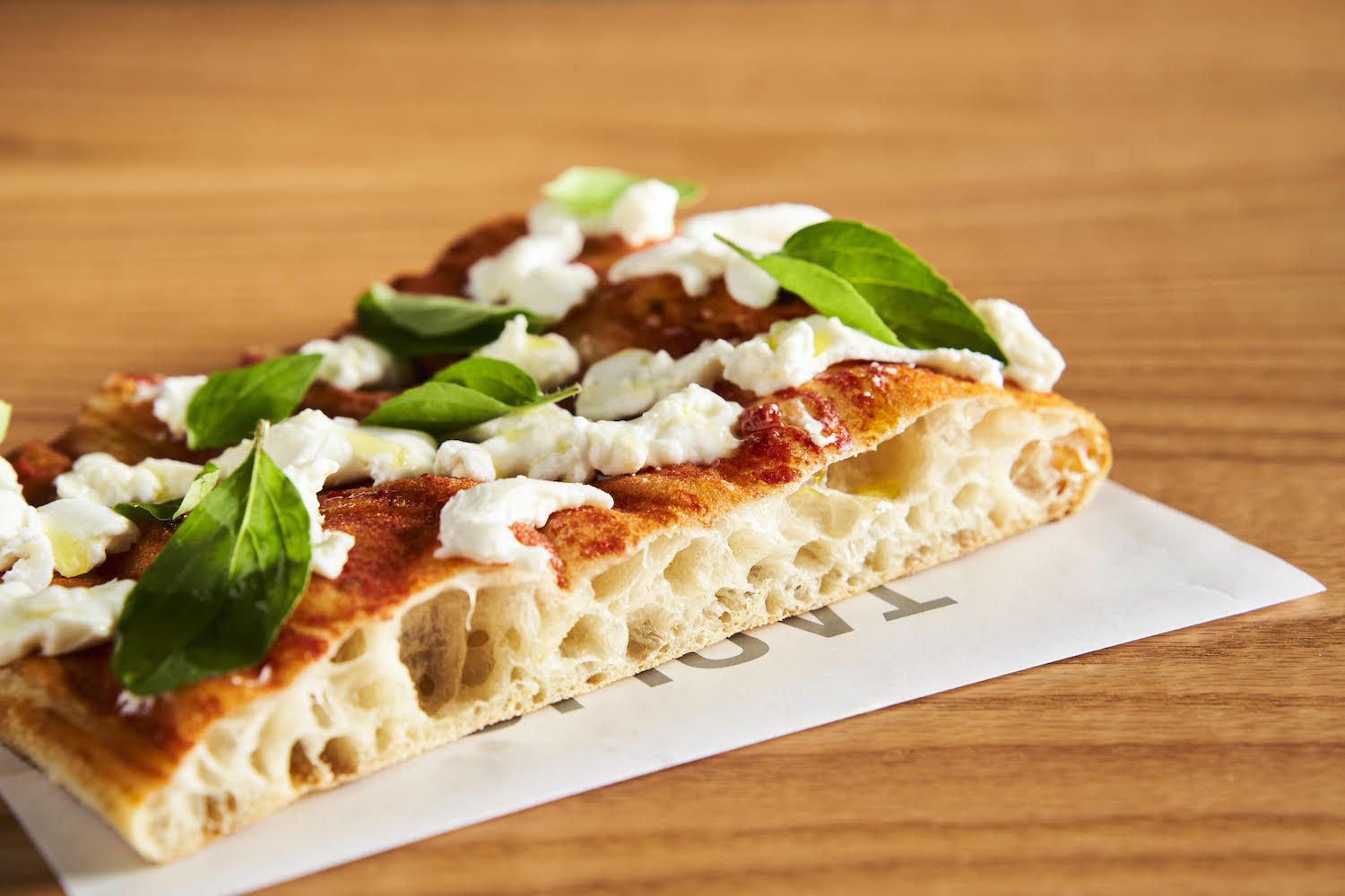 Donos da Fabrique Pães abrem a Taglio, pizzaria estilo romana, também ...