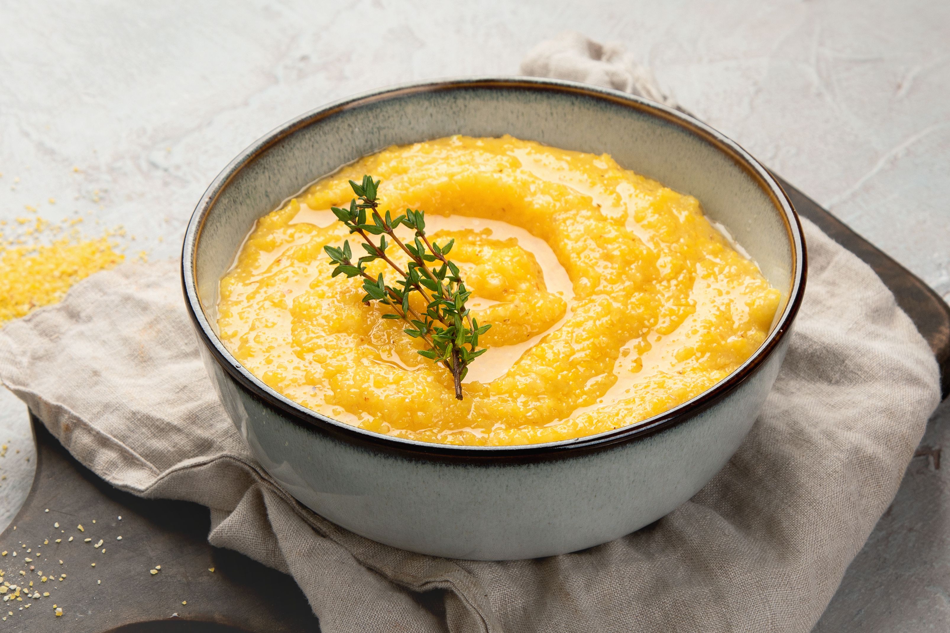 Polenta: história secreta de uma das comidas favoritas da Itália | CNN ...